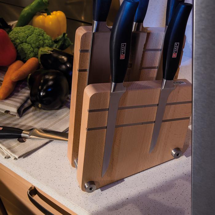 Magnetic Knife Block in Solid Beech Wood 03 | ARTELEGNO